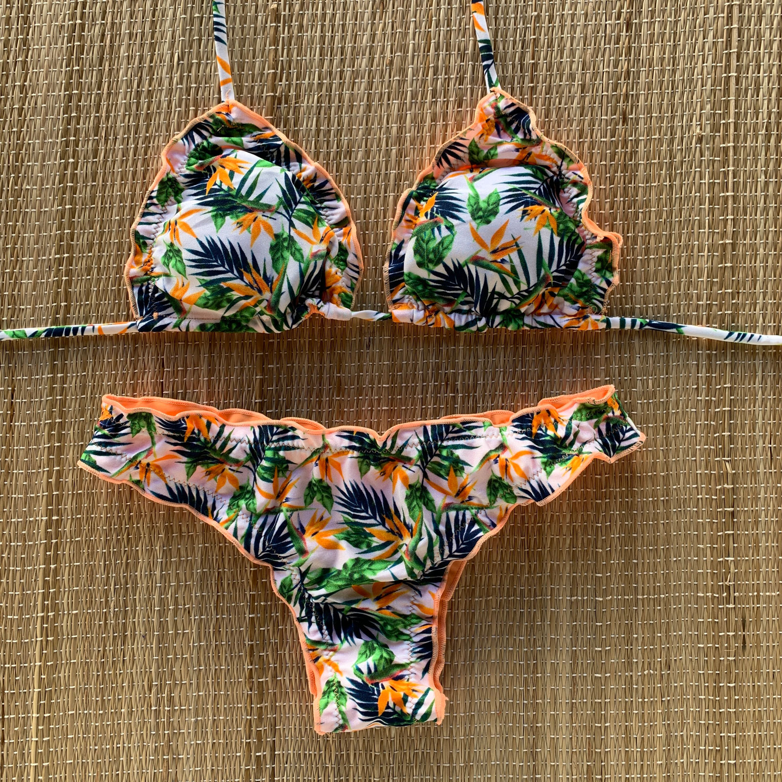 Biquini Ripple Dupla Face Fechado Off e Laranja - Dondoca Moda Feminina ...