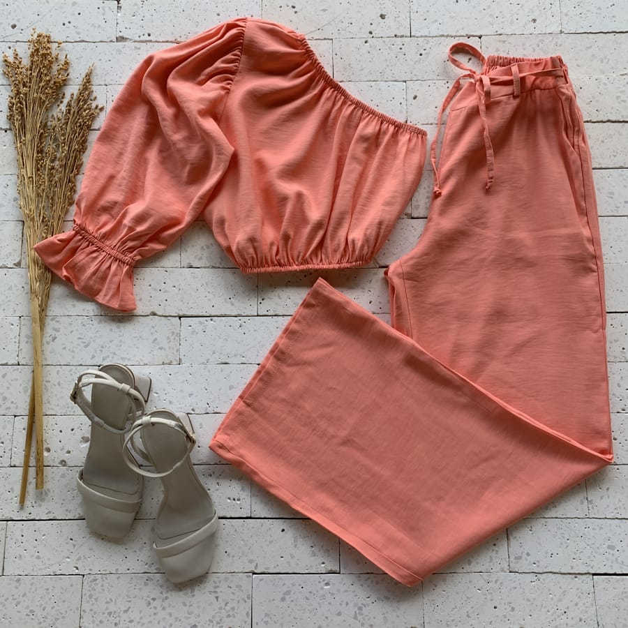 Conjunto Cropped Um Ombro Só e Calça Pantalona Laranja Dondoca Moda ...