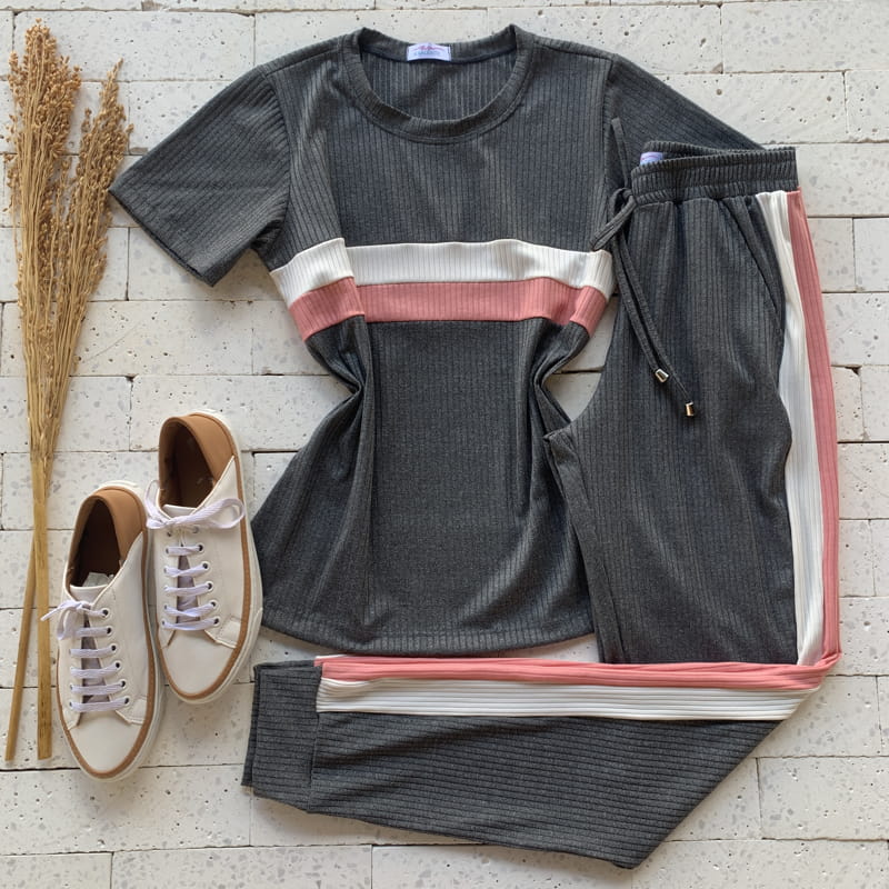 Conjunto Canelado Faixas Mescla Com Rosê Dondoca Moda Feminina