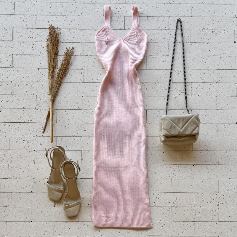 Vestido Modal Canelado com Alcinha Preto Dondoca Moda Feminina